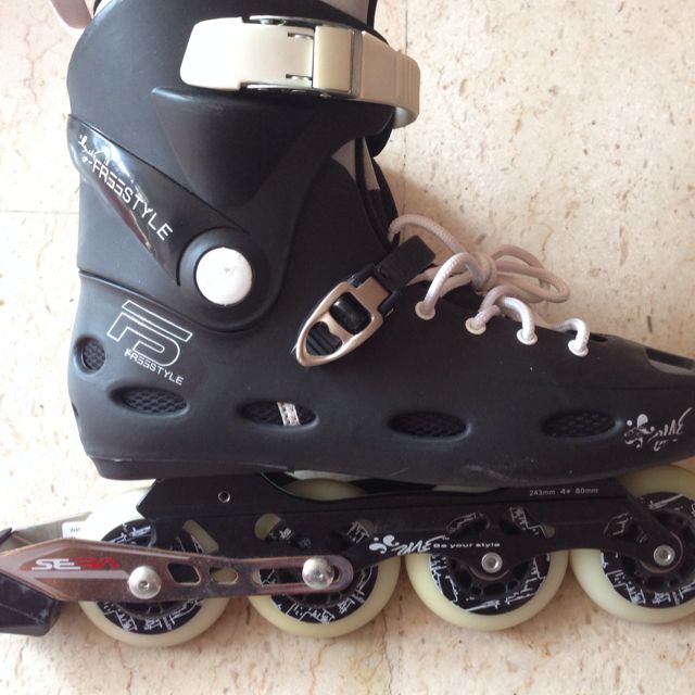 Freestyle Roller-skate, Sports Equipment, Sports & Games, Skates ...