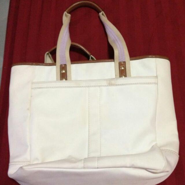 Coach Hamptons Collection Weekend Tote, Luxury, Bags & Wallets on Carousell