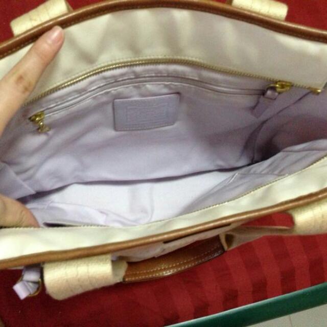 Coach Hamptons Collection Weekend Tote, Luxury, Bags & Wallets on Carousell