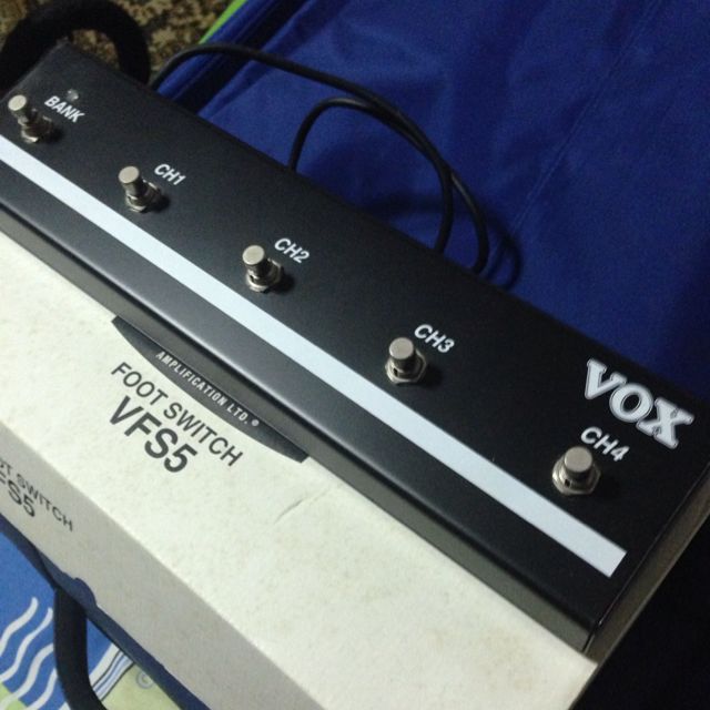 NOS Vox VFS5 Footswitch, Hobbies & Toys, Music & Media, Music ...