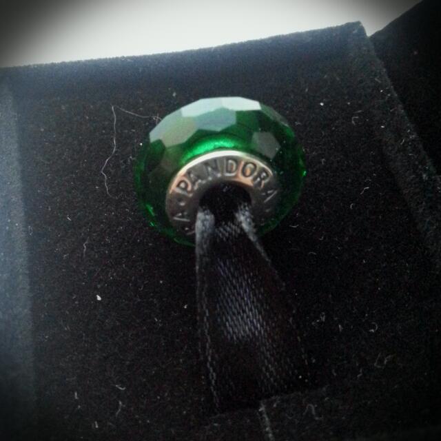 Pandora Emerald Green Murano Glass, Women's Fashion, Jewelry ...