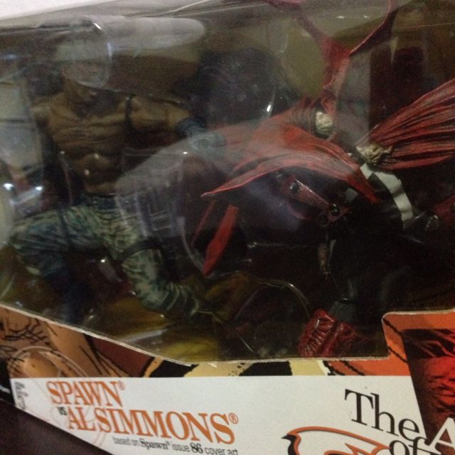 Spawn VS Al Simmons, Hobbies & Toys, Toys & Games on Carousell
