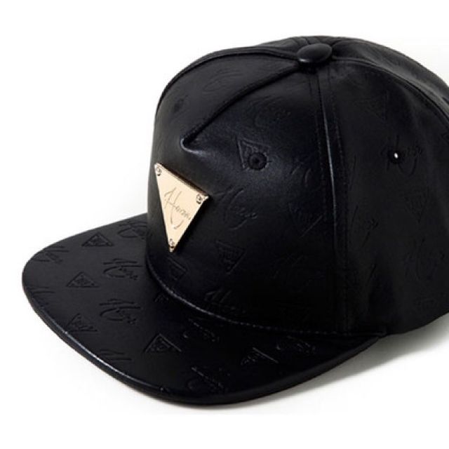 Original HATer Sensation Black Logo Snapback, Men's Fashion, Watches ...