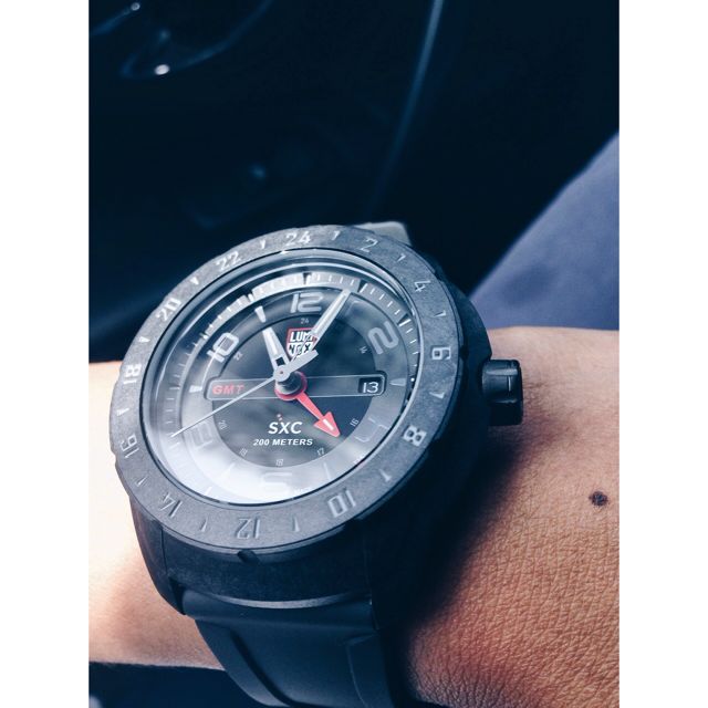 Luminox SXC PC CARBON GMT 5020, Mobile Phones & Gadgets, Wearables ...