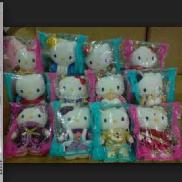 Hello Kitty & King Daniel, King & Queen Set. 5 Sets, Missing The Pair At The Bottom Left ...