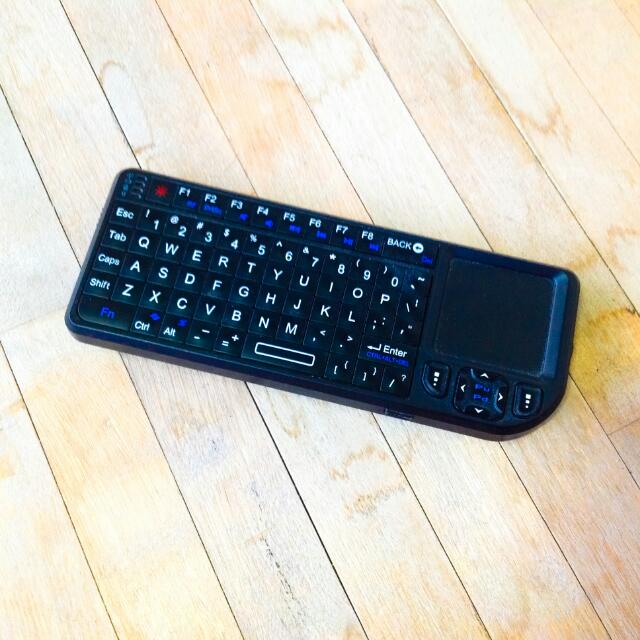 Rii mini - World's Most Mini Wireless Keyboard Mouse Presenter Combo ...