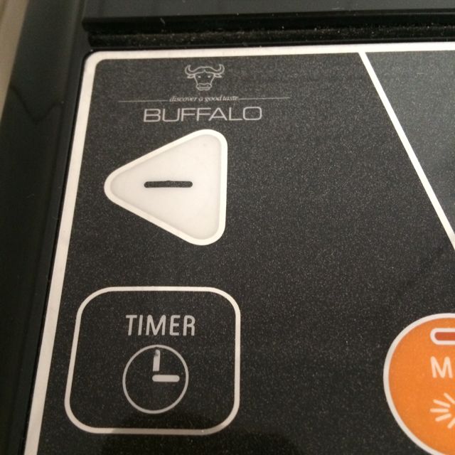 Buffalo Induction Cooker KW18, TV & Home Appliances, Kitchen Appliances ...