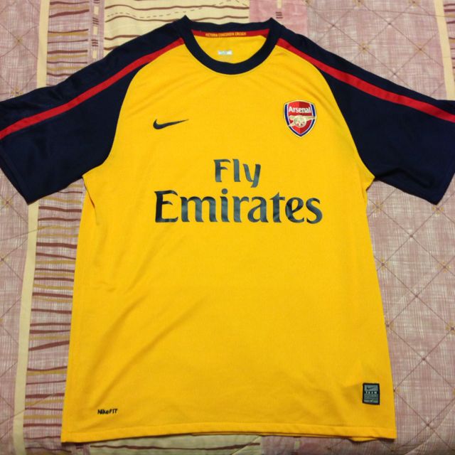 Arsenal FC 2008/2009 Away Jersey, Sports Equipment, Sports & Games ...