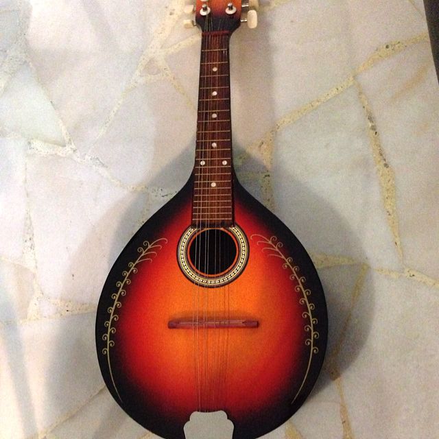 Mandolin, Hobbies & Toys, Music & Media, Music Accessories on Carousell