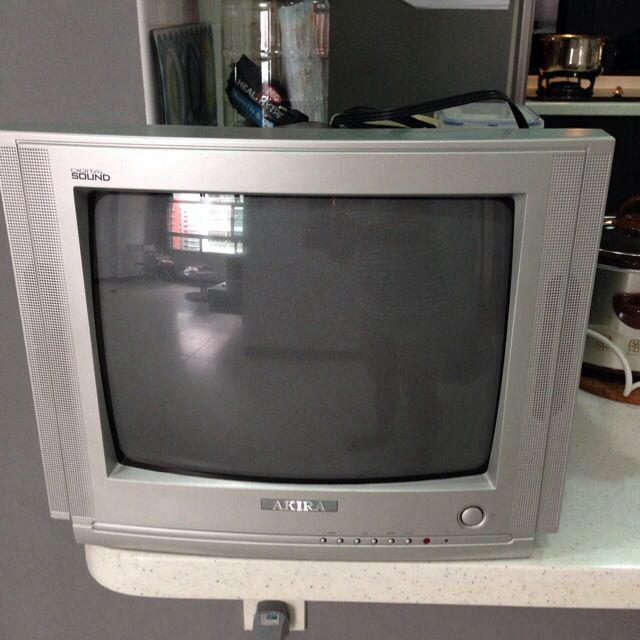 Akira 16 Inch Tv With Remote on Carousell
