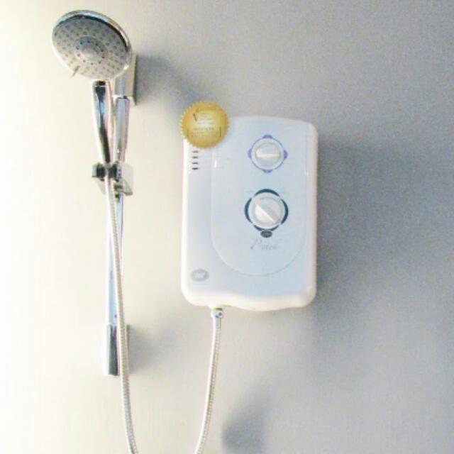 707 Protek Instant Water Heater, Furniture & Home Living, Bathroom ...