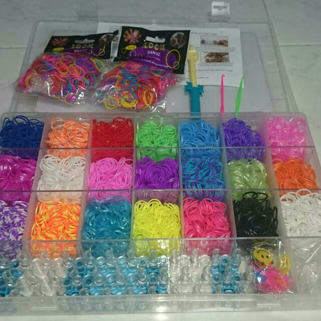 Rainbow Loom 4200 plus 1200 Free Deluxe Set, Hobbies & Toys, Toys ...