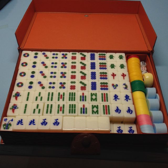 Mini Mahjong Set, Hobbies & Toys, Toys & Games on Carousell