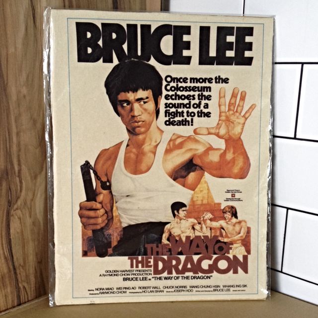 Bruce Lee Pop Art: Nhấp để khám phá nghệ thuật tuyệt vời của Võ sĩ Vĩ đại!