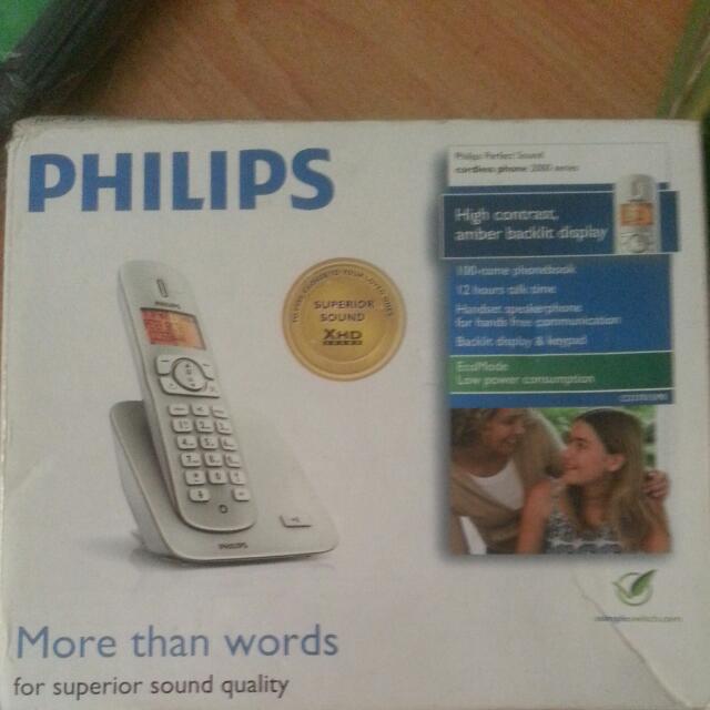 Philips perfect sound cordless phone 2000 series (pending), Furniture ...