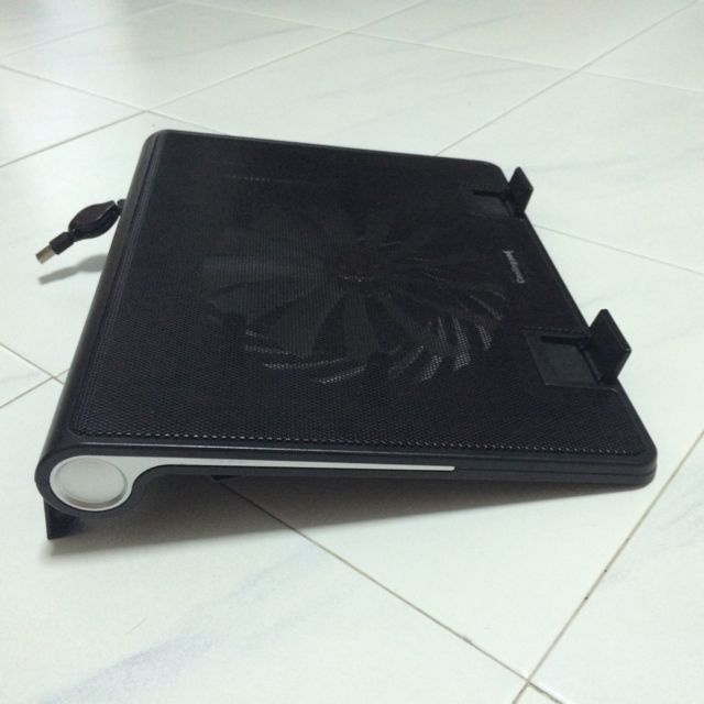 Laptop Cooling Pad With Extendable USB, Computers & Tech, Parts ...