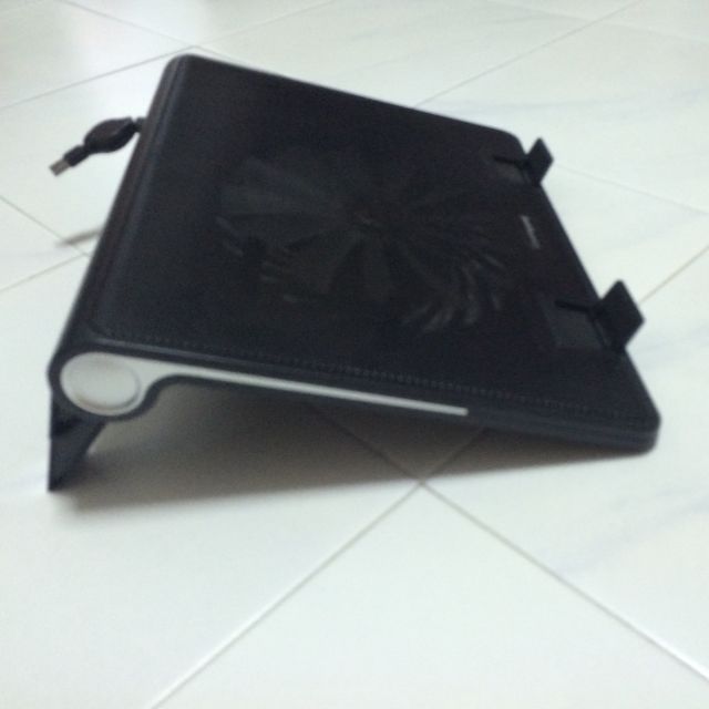 Laptop Cooling Pad With Extendable USB, Computers & Tech, Parts ...