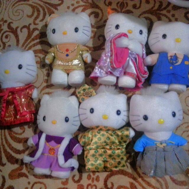 Hello Kitty In Dress, Everything Else on Carousell