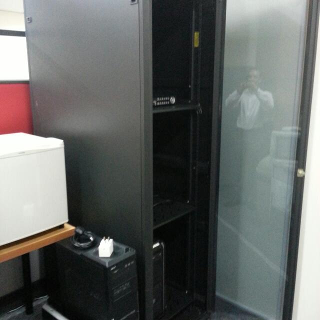 Tough Server Rack, Furniture & Home Living, Furniture, Shelves ...