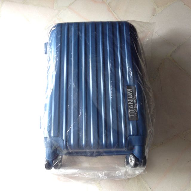 Titanium By OCBC 20" Blue Luggage, Health & Nutrition, Health Monitors ...