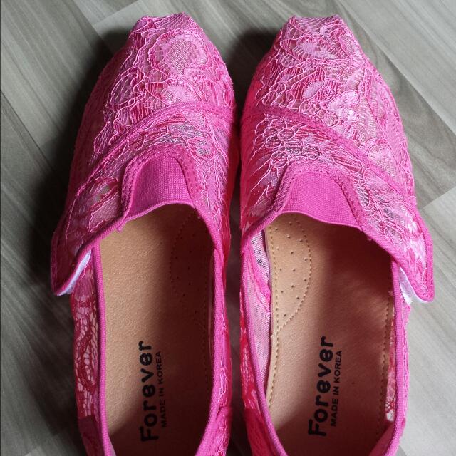 To Clear!!! Tom's Look Alike Pink Lace Pump From Korea, Luxury, Bags ...