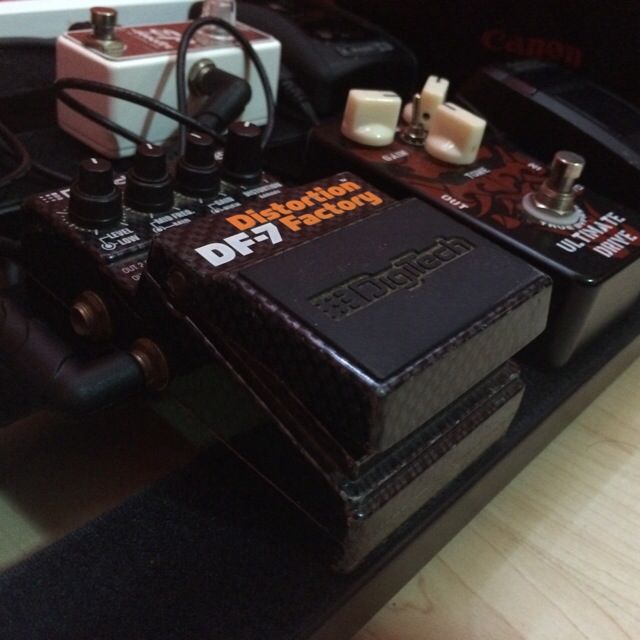 Digitech DF-7 Distortion Factory, Hobbies & Toys, Music & Media, Music ...