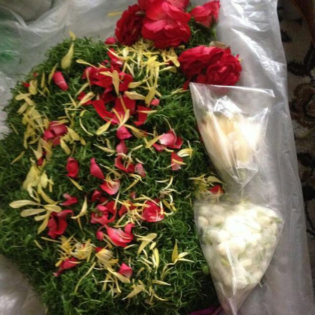 Bunga Rampai, Hobbies & Toys, Stationery & Craft, Occasions & Party ...