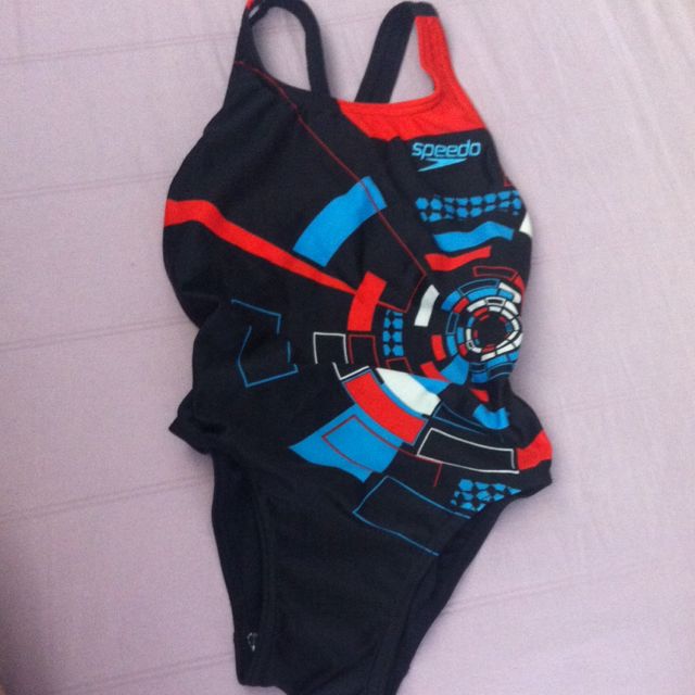Speedo One Piece Swimsuit, Men's Fashion, Activewear on Carousell