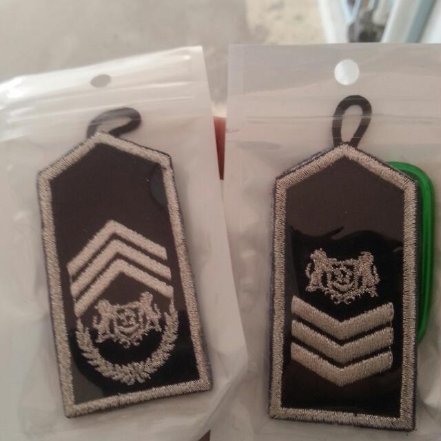 Singapore UNIFORM Rank Keychains., Hobbies & Toys, Stationery & Craft ...