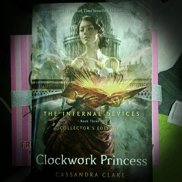 Clockwork Princess, Hobbies & Toys, Books & Magazines, Fiction & Non ...