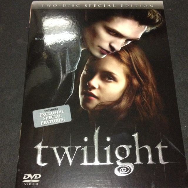 Twilight DVD 2-disc Edition, Everything Else on Carousell