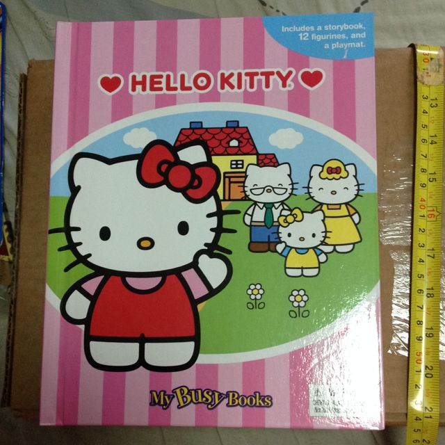 Hello Kitty Storybook With Figures And Playmat, Hobbies & Toys, Toys ...