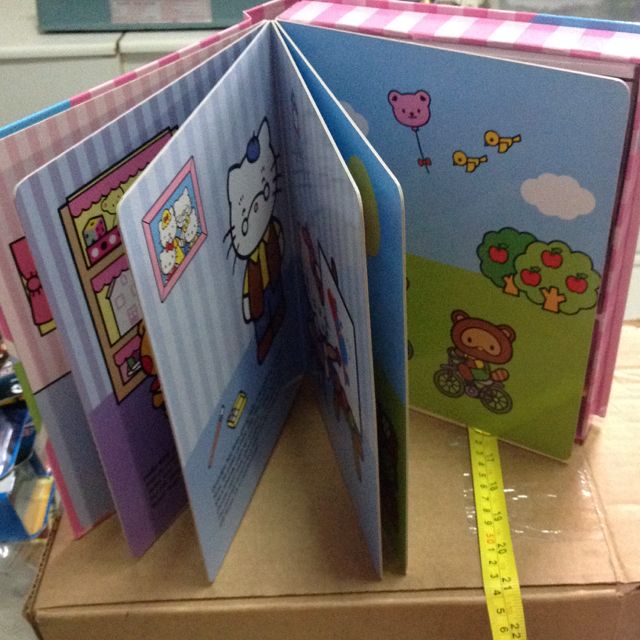 Hello Kitty Storybook With Figures And Playmat, Hobbies & Toys, Toys ...