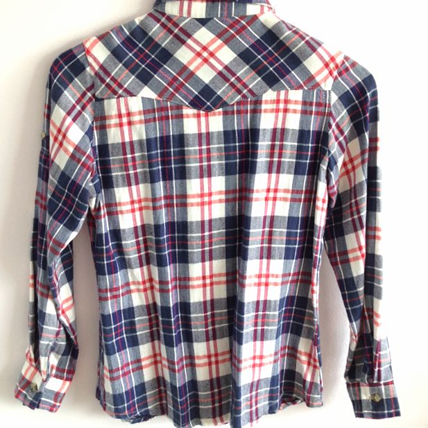 Preppy Checkered Top, Women's Fashion, Muslimah Fashion, Tops on Carousell