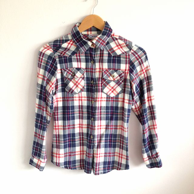 Preppy Checkered Top, Women's Fashion, Muslimah Fashion, Tops on Carousell