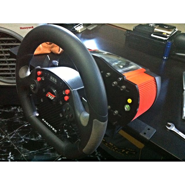 Fanatec CSR Elite Wheel System - Not Logitech, Momo, Thrustmaster ...