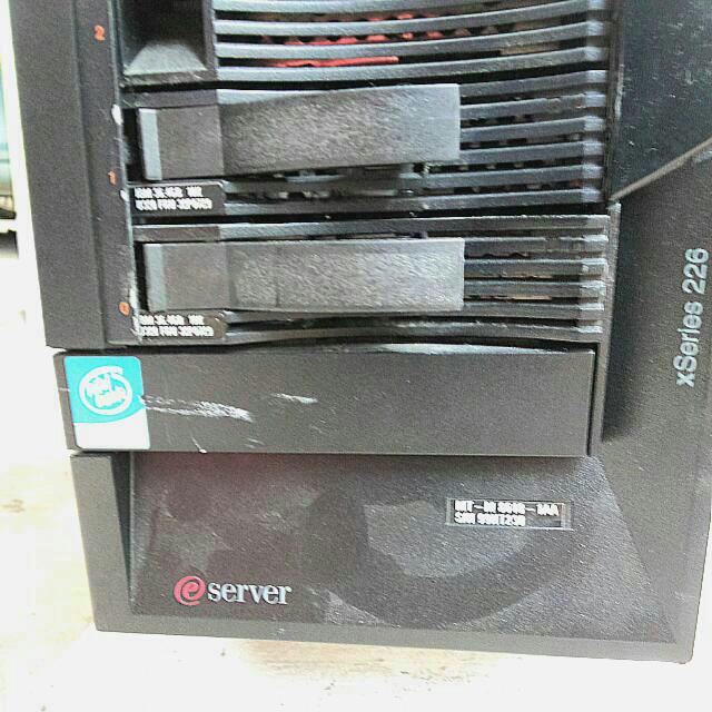 IBM xSeries 226 (MT-M 8648 - 1AA) Server; Workstation Intel Xeon w ...
