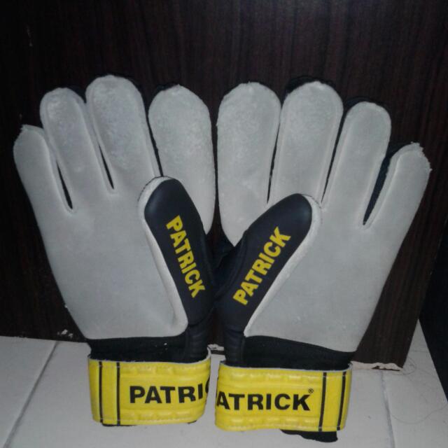 Patrick Goalkeeper Glove, Sports Equipment, Sports & Games, Racket ...
