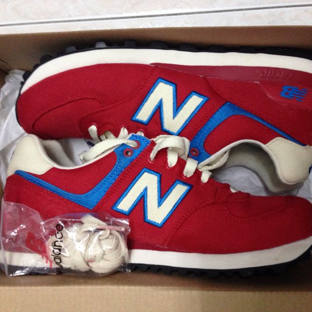 BNWB Authentic New Balance 574, Women's Fashion, Footwear, Sneakers on ...