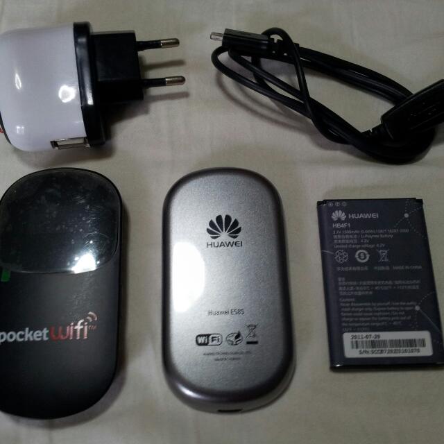 HUAWEI E585 POCKET WIFI (UNLOCKED), Computers & Tech, Parts ...