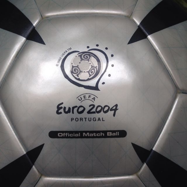 Adidas Roteiro Official Match Ball - Euro 2004, Sports Equipment, Sports & Games, Racket & Ball ...