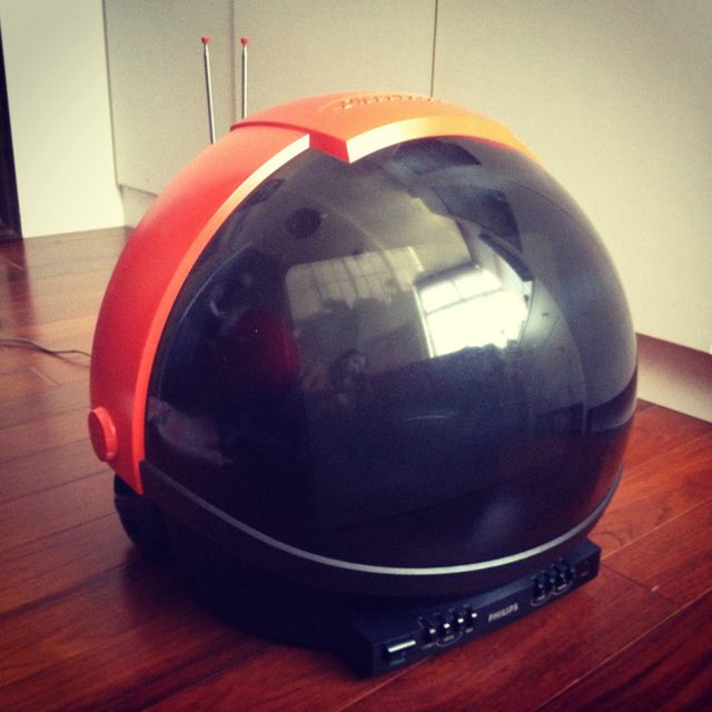 Philips Discoverer Space Helmet TV, Furniture & Home Living ...