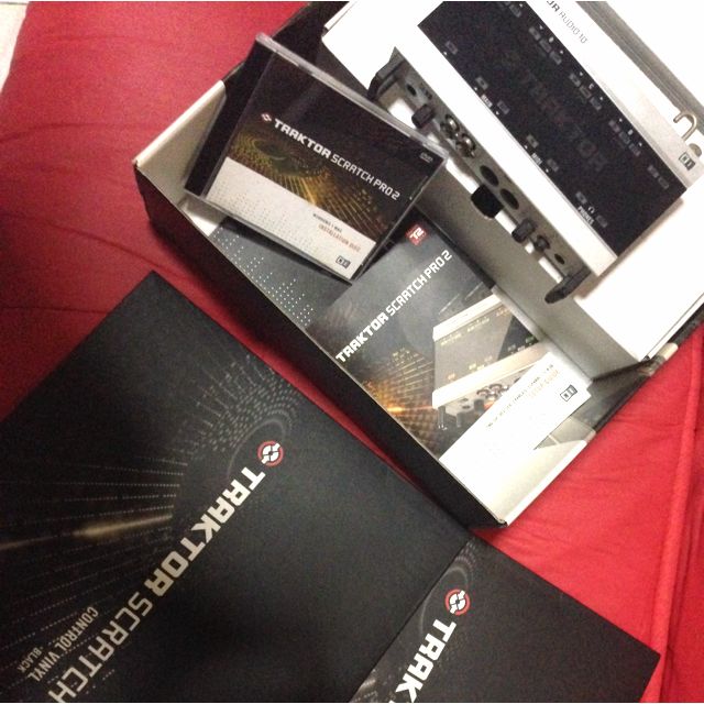 Traktor Audio 10 DJ interface, Audio, Soundbars, Speakers & Amplifiers ...