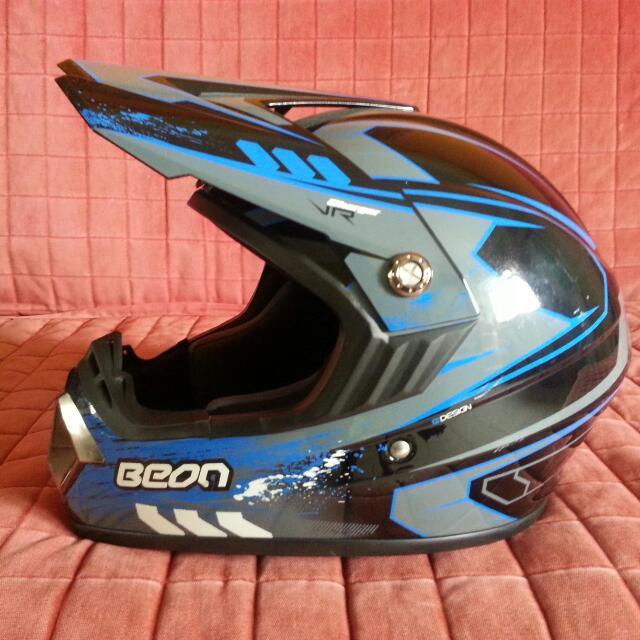 BEON Full Face Helmet, Health & Nutrition, Face Masks & Face Shields on ...