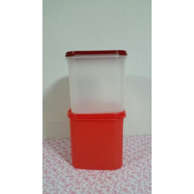 Tupperware 4 Litres MM Square lll, TV & Home Appliances, Kitchen ...