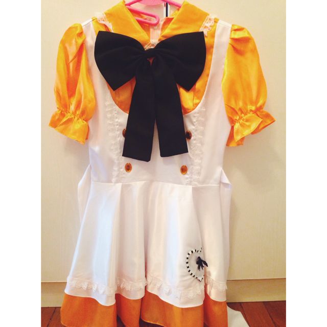 VOCALOID 3 SEEU IN WONDERLAND MAID VER COSPLAY, Hobbies & Toys ...