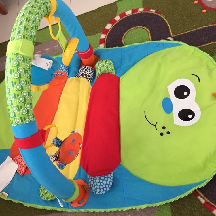 INFANTINO WIGGLE WORM GYM, Babies & Kids, Infant Playtime on Carousell
