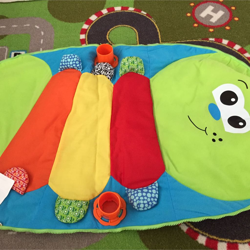 INFANTINO WIGGLE WORM GYM, Babies & Kids, Infant Playtime on Carousell