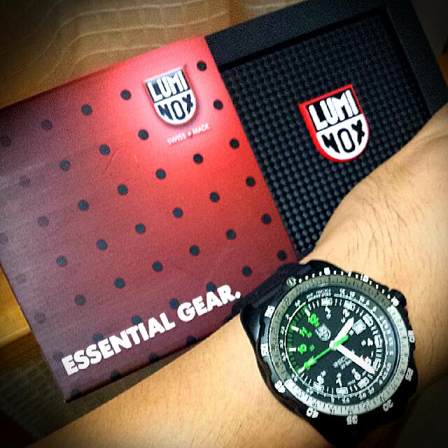 Swiss Luminox GMT Tritium Watch - 200M - 47mm - Carbon Case Saphire ...