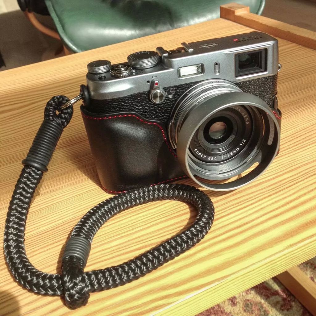 Lance Camera Strap, Photography, Photography Accessories, Camera Bags & Carriers on Carousell